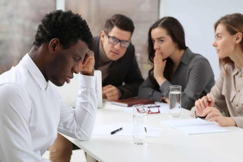 Signs Your Boss Feels Threatened By You (And What To Do About It)